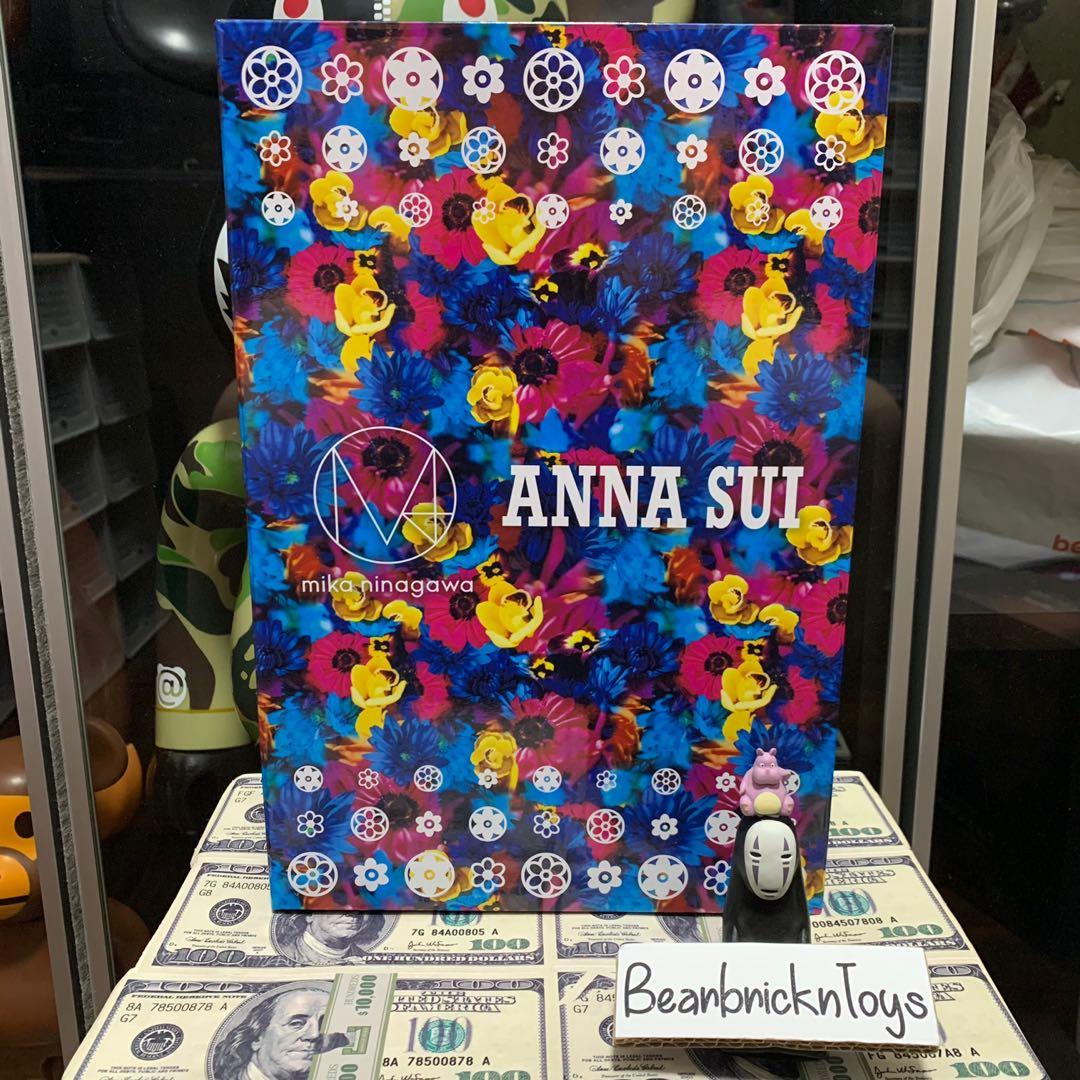 Anna Sui x Mika Ninagawa 400% + 100% Bearbrick, 興趣及遊戲, 旅行, 旅遊 - 旅行必需品及 ...