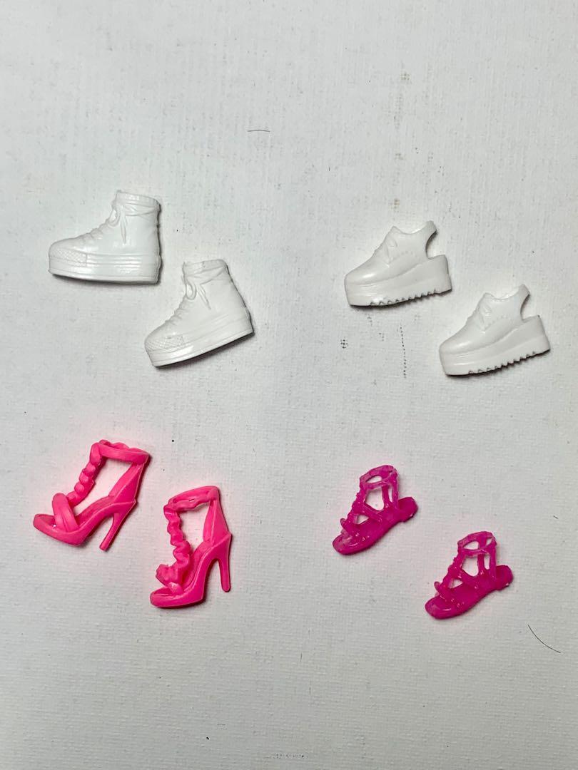 Barbie shoe set, Hobbies & Toys, Collectibles & Memorabilia, Fan ...