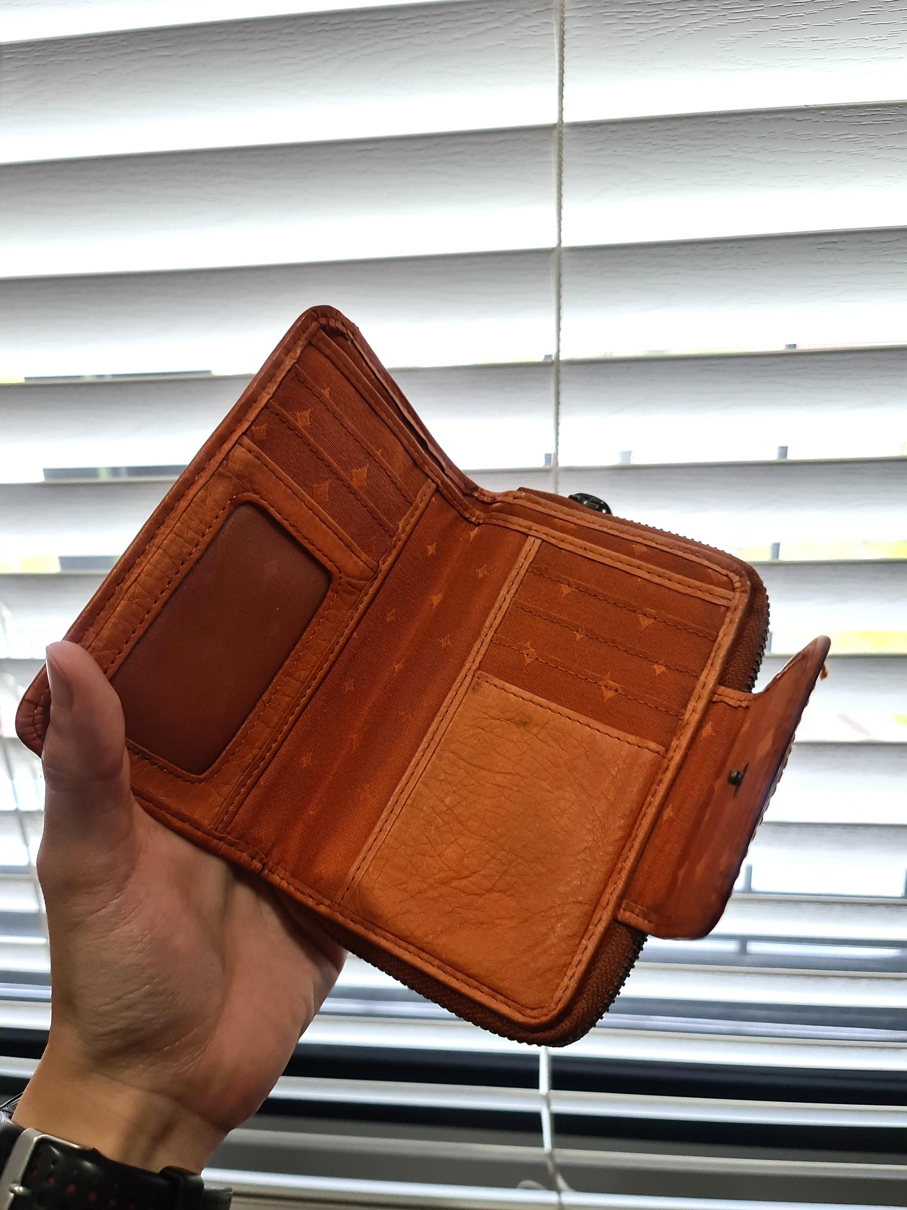 Fossil wallet, Luxury, Bags & Wallets on Carousell