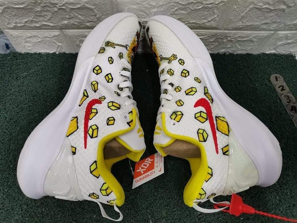 Kobe Mamba Focus x SpongeBob, Men's Fashion, Footwear, Sneakers on ...