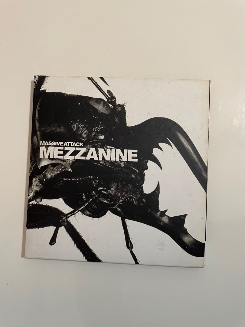 Massive Attack Mezzanine (CD), 興趣及遊戲, 收藏品及紀念品, 明星周邊 - Carousell