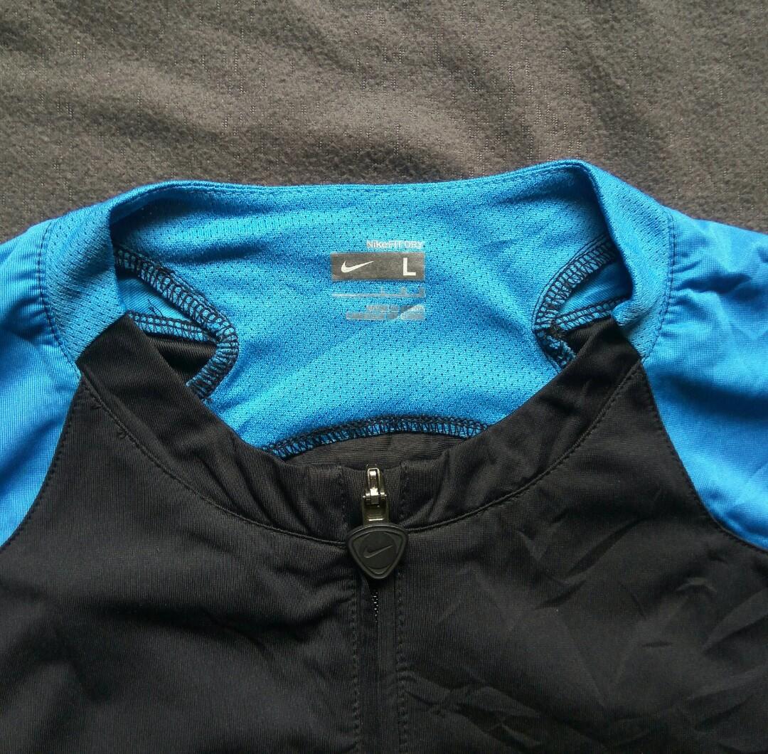 Nike Track Top, Olah Raga, Baju Olahraga di Carousell