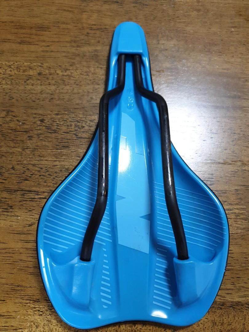 Nukeproof Vector DH Comp saddle, Sports Equipment, Bicycles & Parts ...