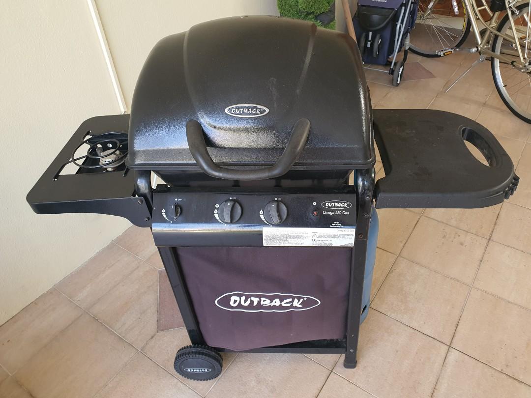 Outback Omega 250 bbq, TV & Home Appliances, Kitchen Appliances, BBQ ...