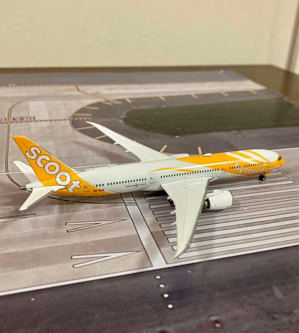 Scoot B787-9 Phoenix 1:400 model, Hobbies & Toys, Toys & Games on Carousell