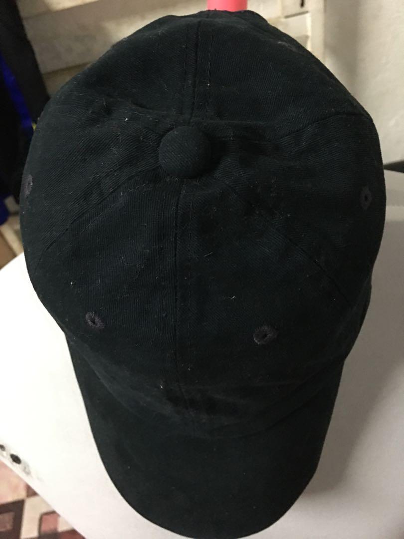 Topi Hitam Kosong, Men's Fashion, Watches & Accessories, Cap & Hats on ...
