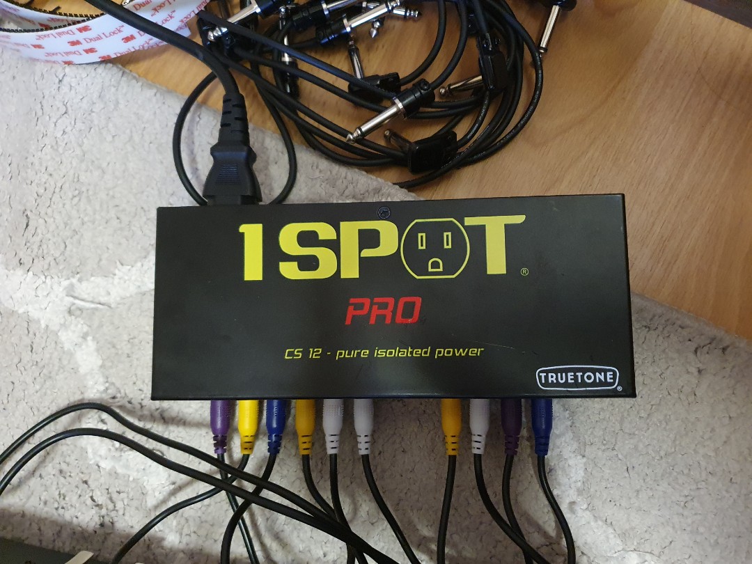 Truetone 1Spot Pro CS12 Power Supply, Computers & Tech, Parts ...