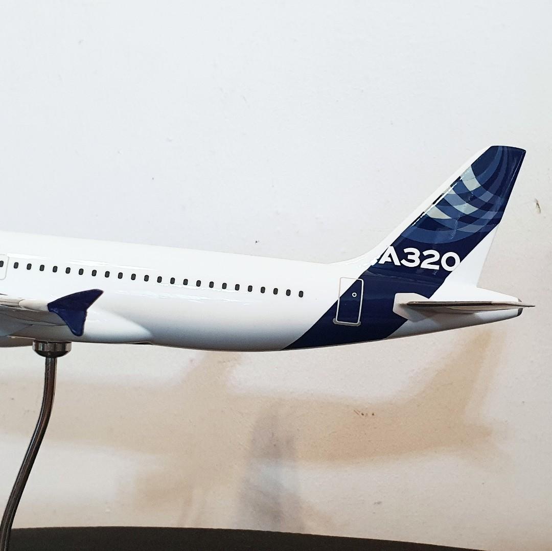 1:100 A320 CFM engine model in Airbus Livery, Hobbies & Toys, Toys ...