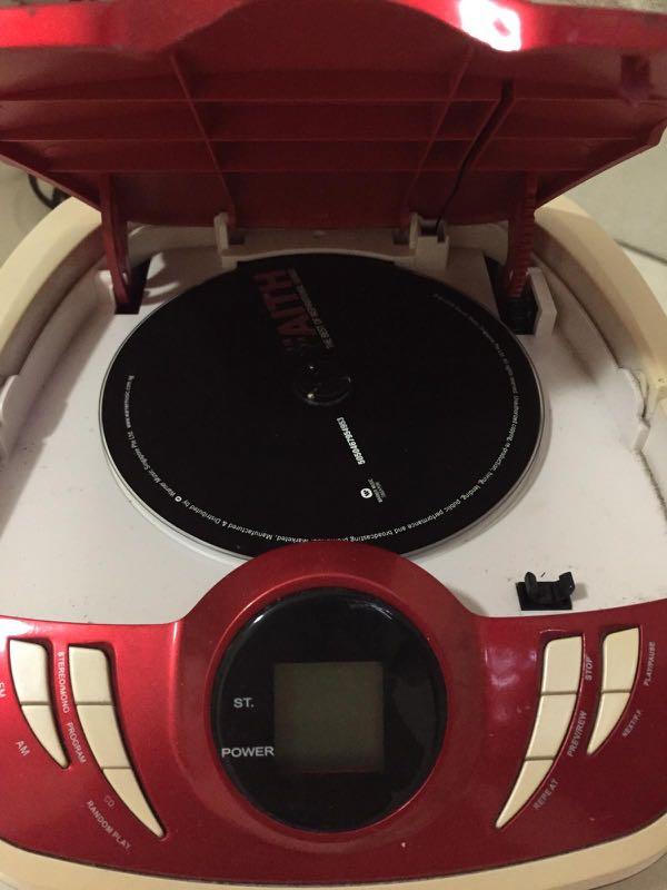 Akira radio cum CD player, Audio, Portable Music Players on Carousell
