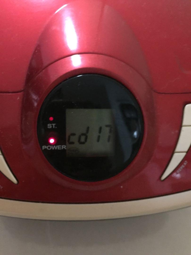 Akira radio cum CD player, Audio, Portable Music Players on Carousell