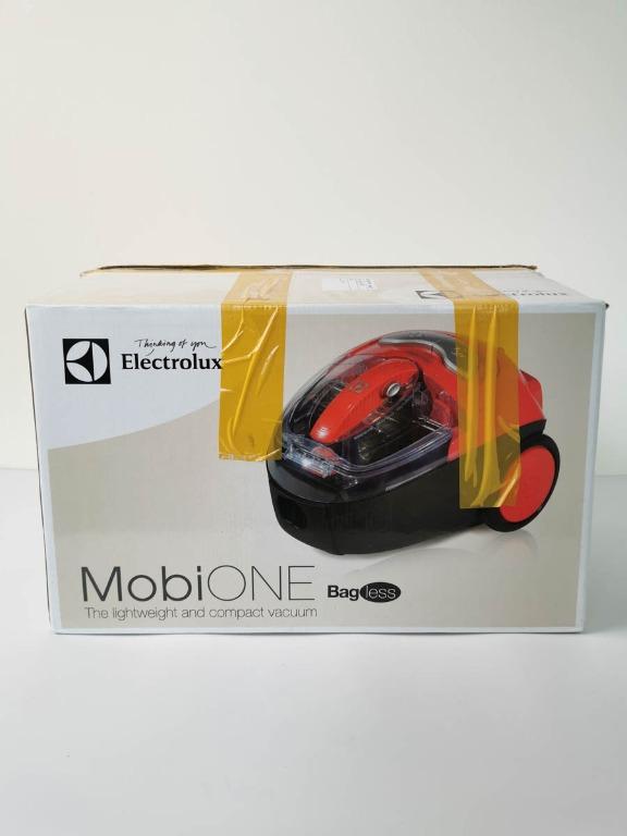 ELECTROLUX MOBIONE Bagless Pink Vacuum Cleaner with accessories, Health ...