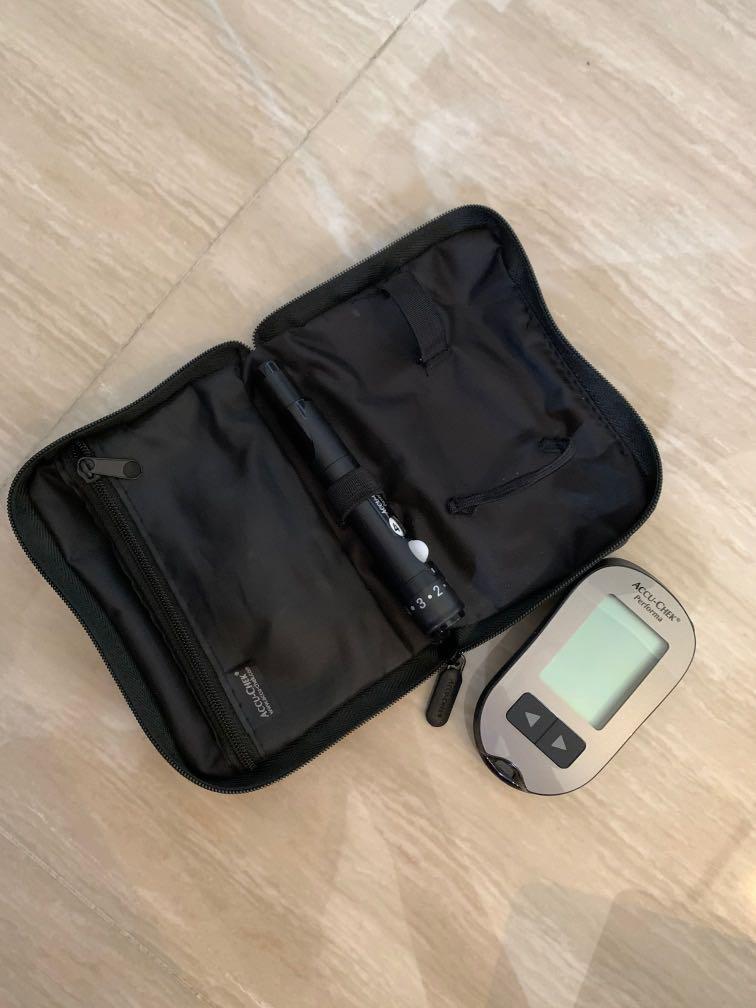 Glucose check machine, Health & Nutrition, Health Monitors & Weighing ...