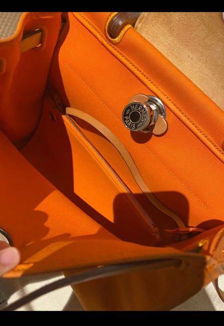 Hermes kelly stamp p, Barang Mewah, Tas & Dompet di Carousell