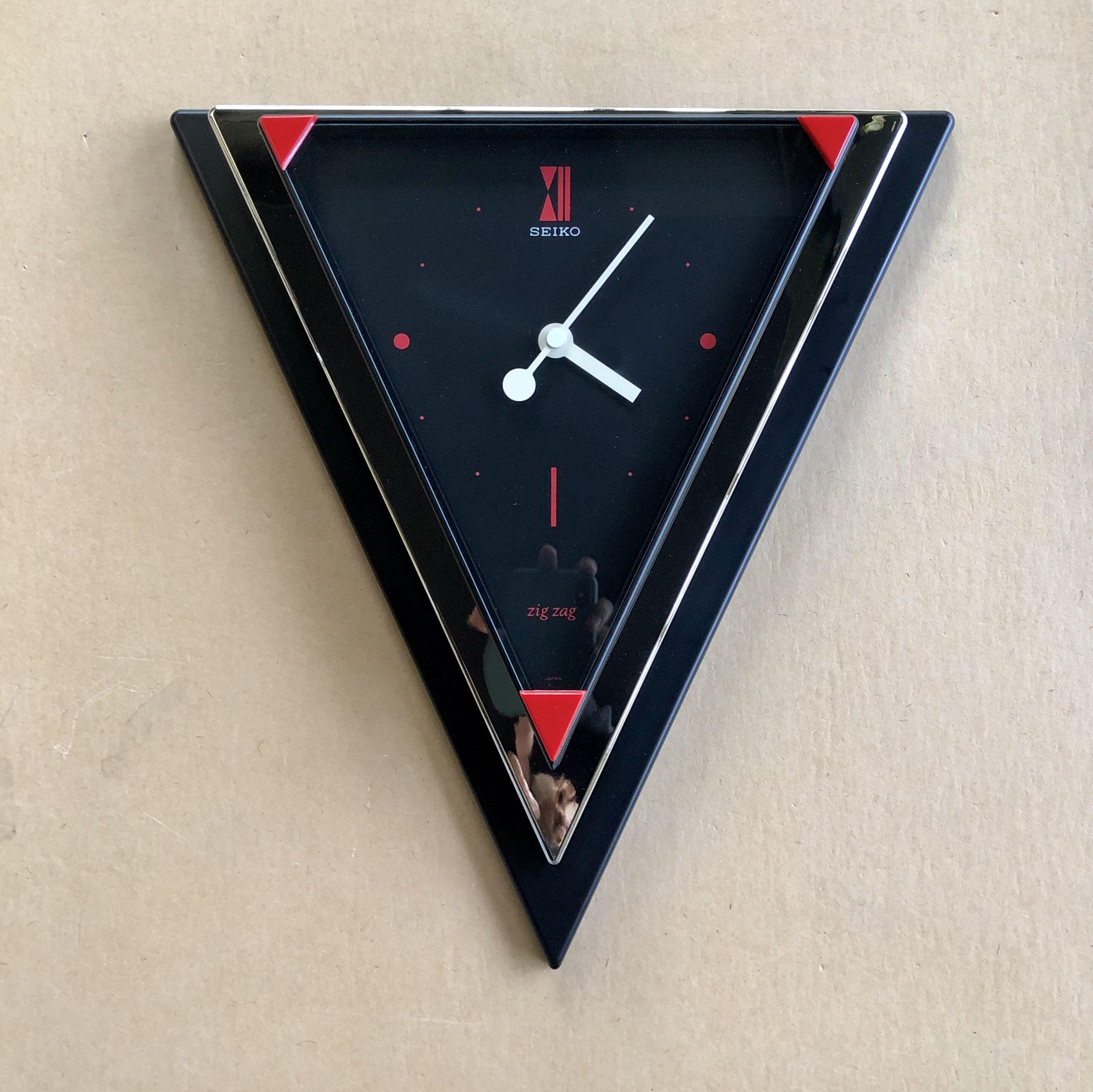 SEIKO Pendulum Triangle Wall Clock - Vintage - Rare 搖擺鐘, 興趣及遊戲, 收藏品及紀念品 ...