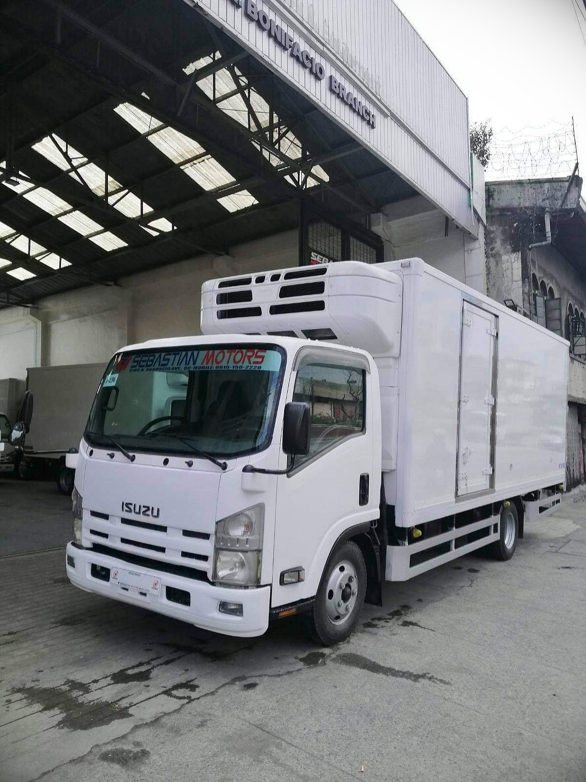 18ft Isuzu Freezer Van N Series EURO 4, Special Vehicles, Heavy ...