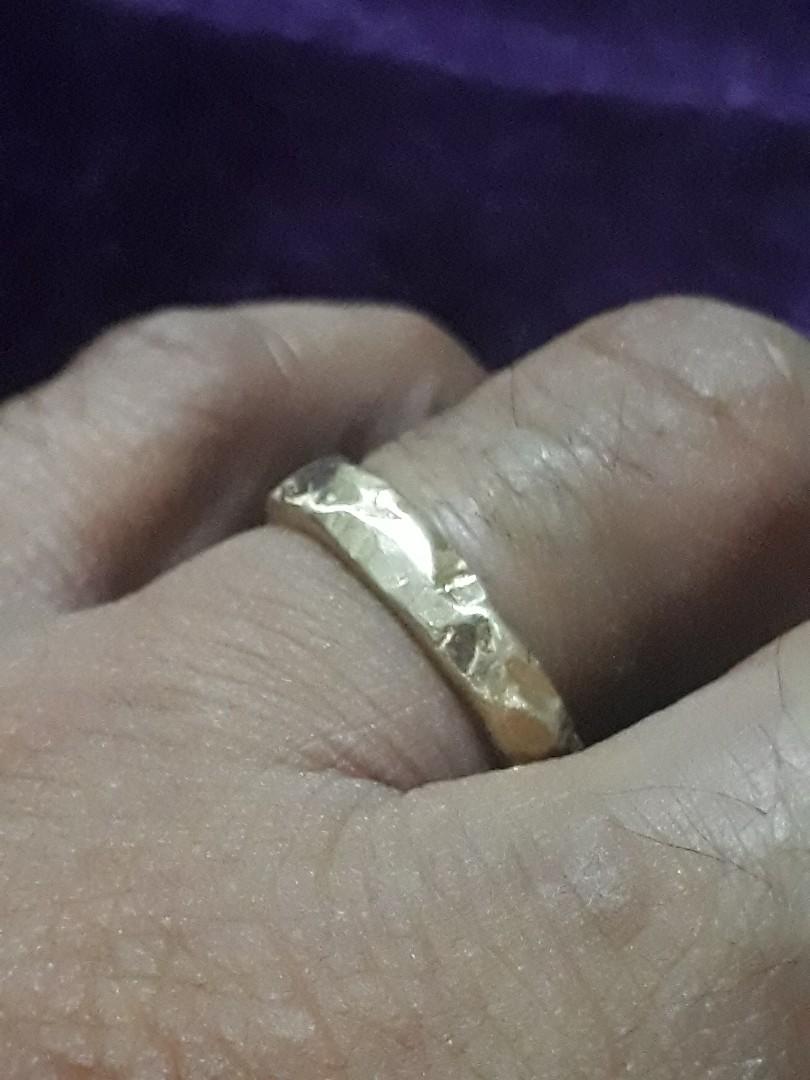 Besi kuning (the legendary ring)(solid ,tebal dan berat)(sila berikan ...