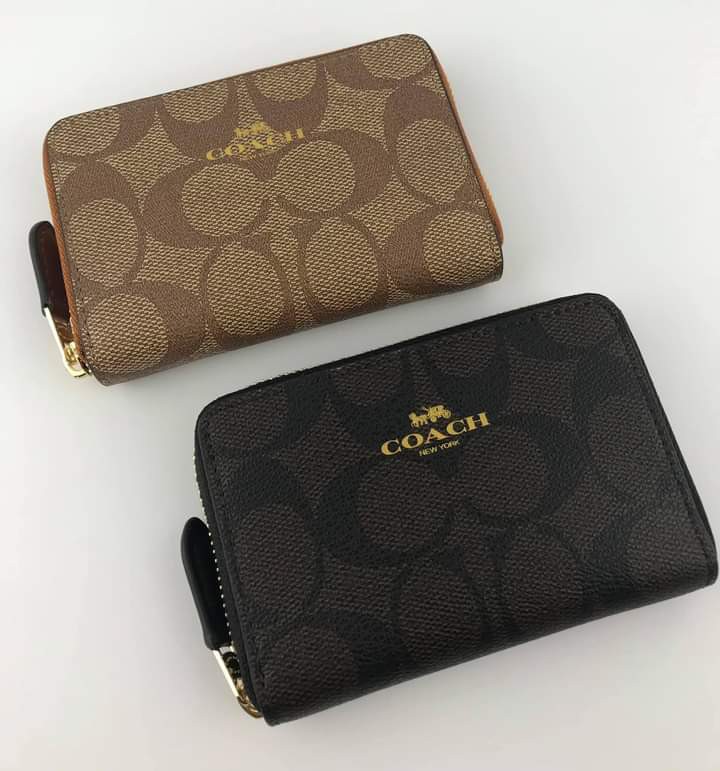 Coach Coin Case, Women's Fashion, Bags & Wallets, Wallets & Card ...