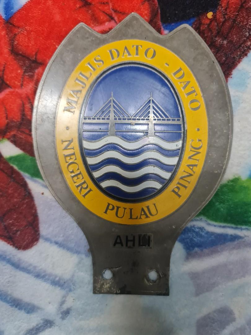 Dato car emblem original, Auto Accessories on Carousell