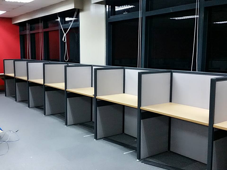 linear office partitions cubicle, Furniture & Home Living, Office ...