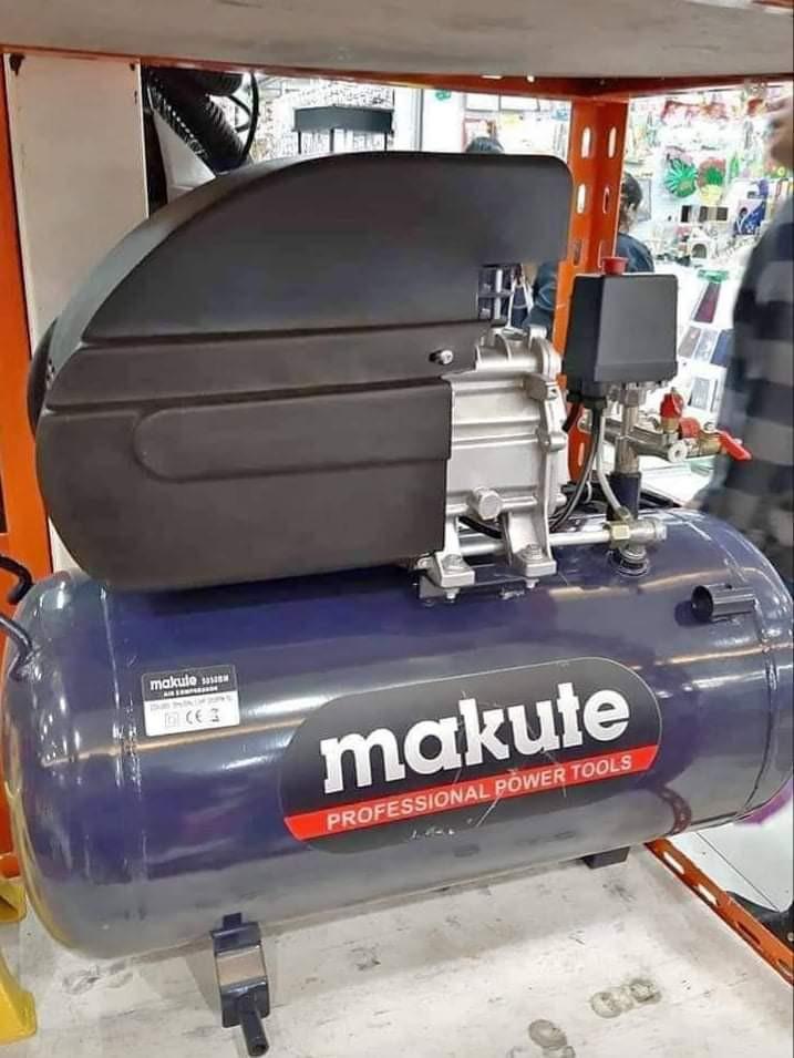 ORIG MAKUTE JAPAN AIR COMPRESSOR PORTABLE 5HP, Commercial & Industrial ...