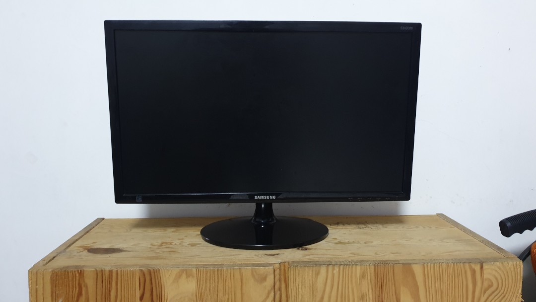 Samsung Monitor Model S24D300H, Computers & Tech, Parts & Accessories ...