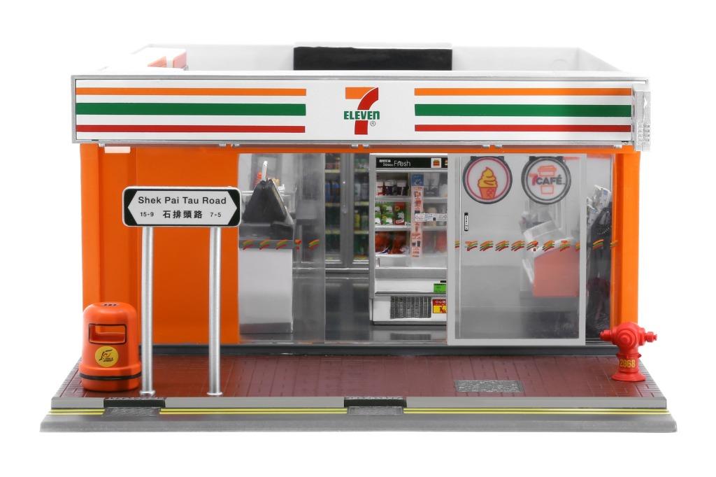 Tiny Convenience Store Diorama (7-Eleven x LuLu pig) HK Daigou, Hobbies ...