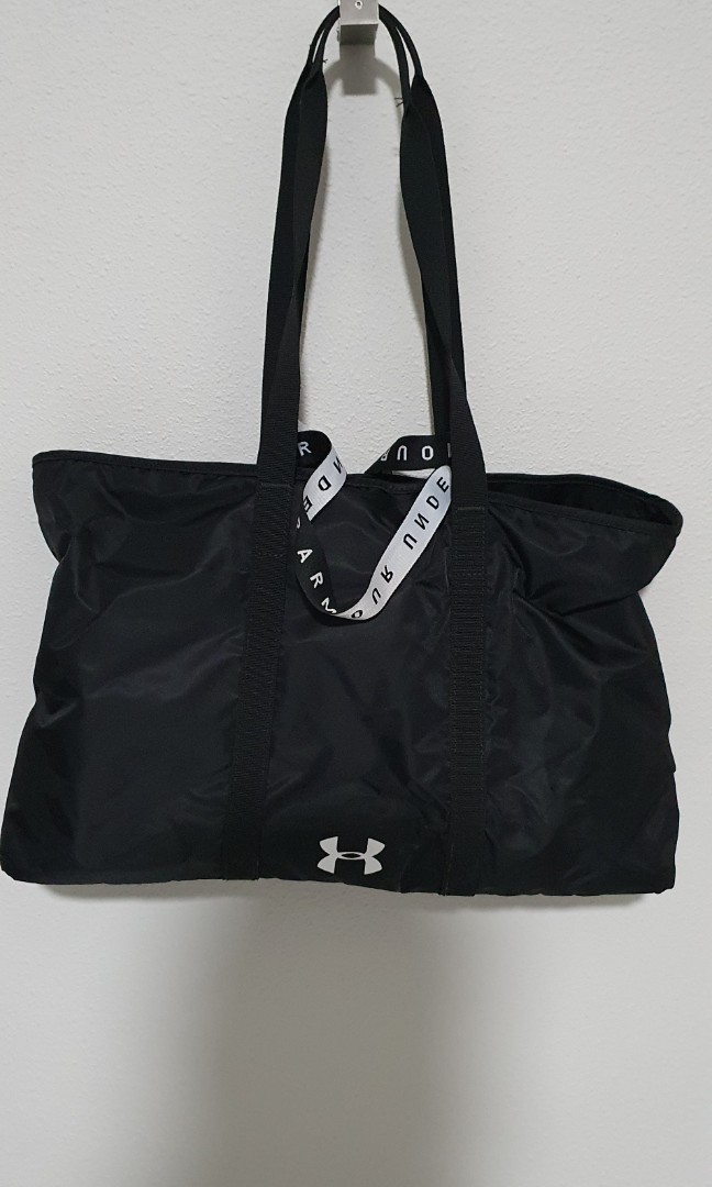 Under Armour UA Gym bag, Women's Fashion, Bags & Wallets, Cross-body ...