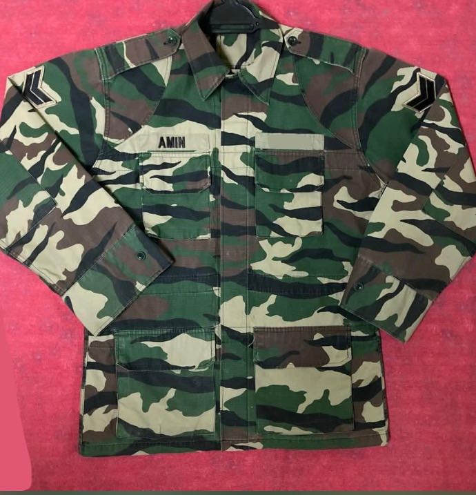 Vintage Uniform Tentera Darat, Men's Fashion, Tops & Sets, Formal ...