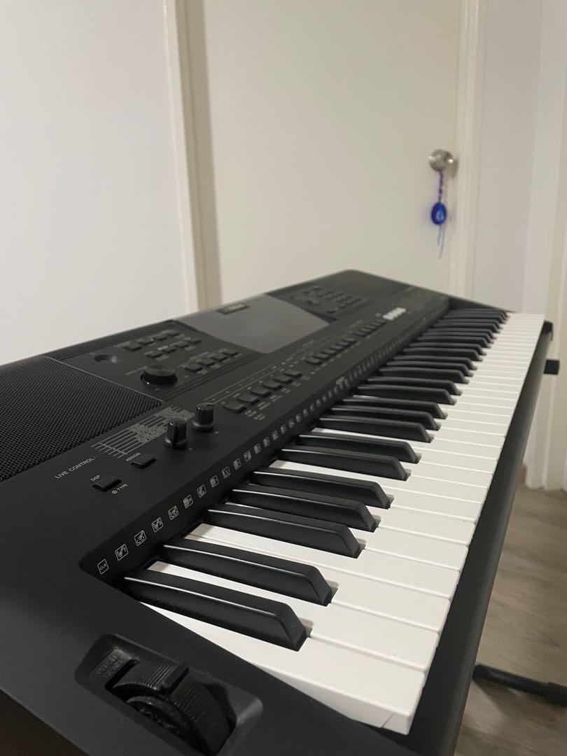 Yamaha PSR-E453, Hobbies & Toys, Music & Media, Musical Instruments on ...
