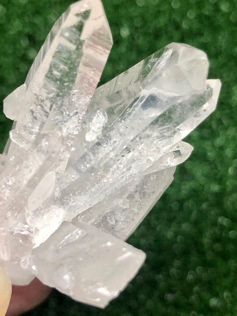 Crystal crystal with multi point cluster, Everything Else on Carousell