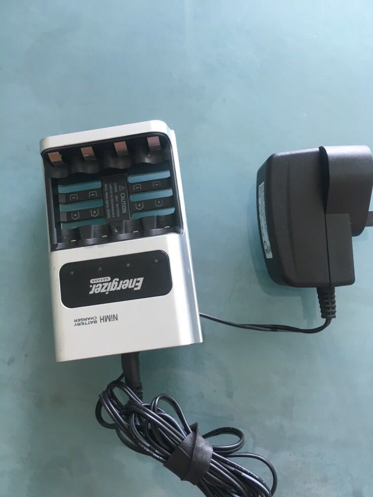 Energizer Nimh battery charger, Mobile Phones & Gadgets, Mobile ...