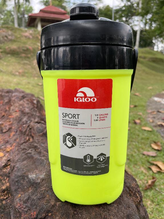 Igloo Sport 2 Gallon With Hooks Bottle, Sports Equipment, Sports & Games, Water Sports on Carousell