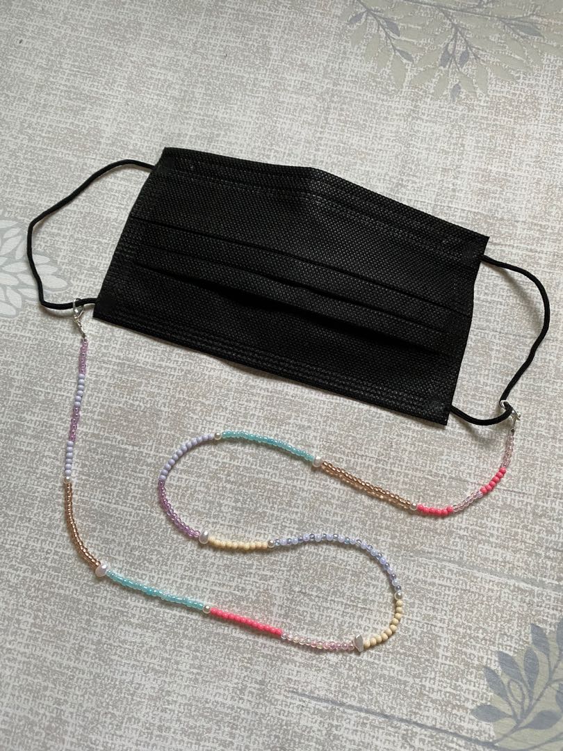 pastel color bead mask chain, Hobbies & Toys, Stationery & Craft ...