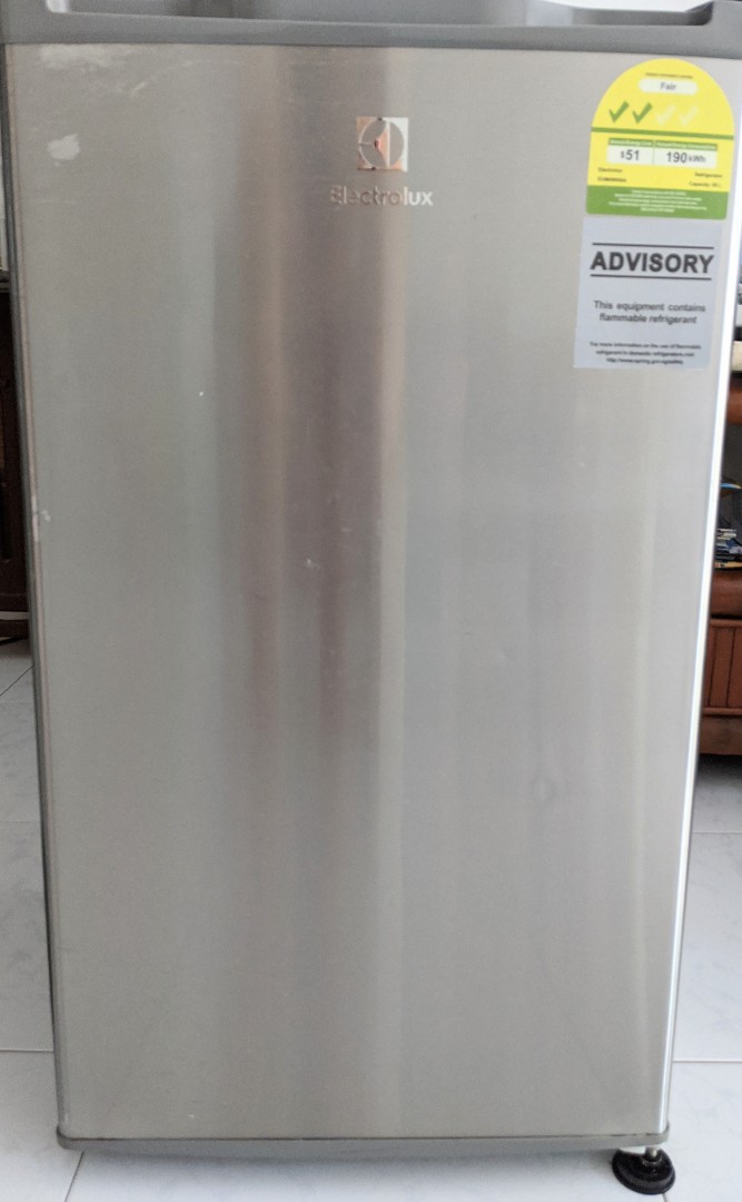 Electrolux mini fridge, TV & Home Appliances, Kitchen Appliances ...