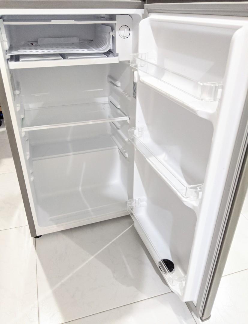 Electrolux mini fridge, TV & Home Appliances, Kitchen Appliances ...