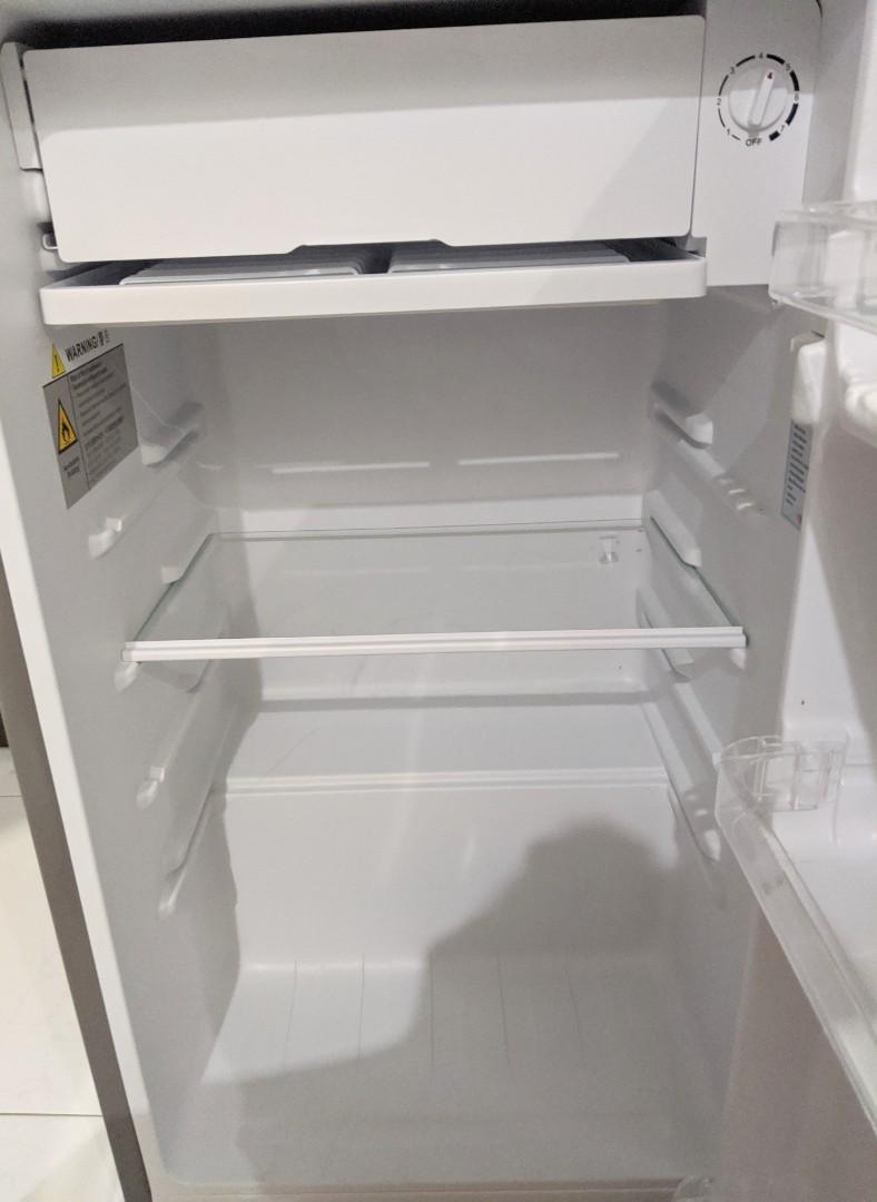 Electrolux mini fridge, TV & Home Appliances, Kitchen Appliances ...