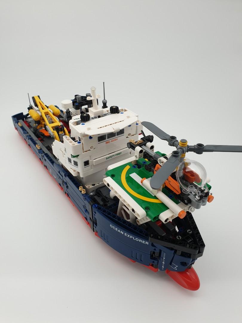 Genuine LEGO Technic Ocean Explorer 42064 fully assembled complete with ...