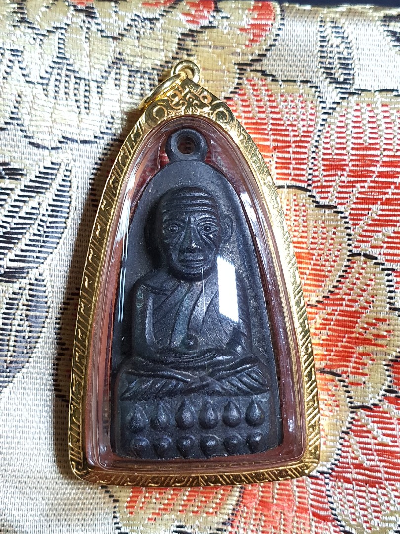 2507 Luang Phu Thuad, Hobbies & Toys, Memorabilia & Collectibles ...