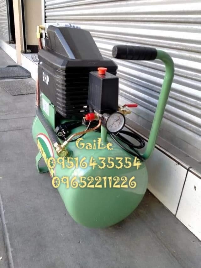 SHINMAX Japan 2HP / 25L Tank Air Compressor, Commercial & Industrial ...