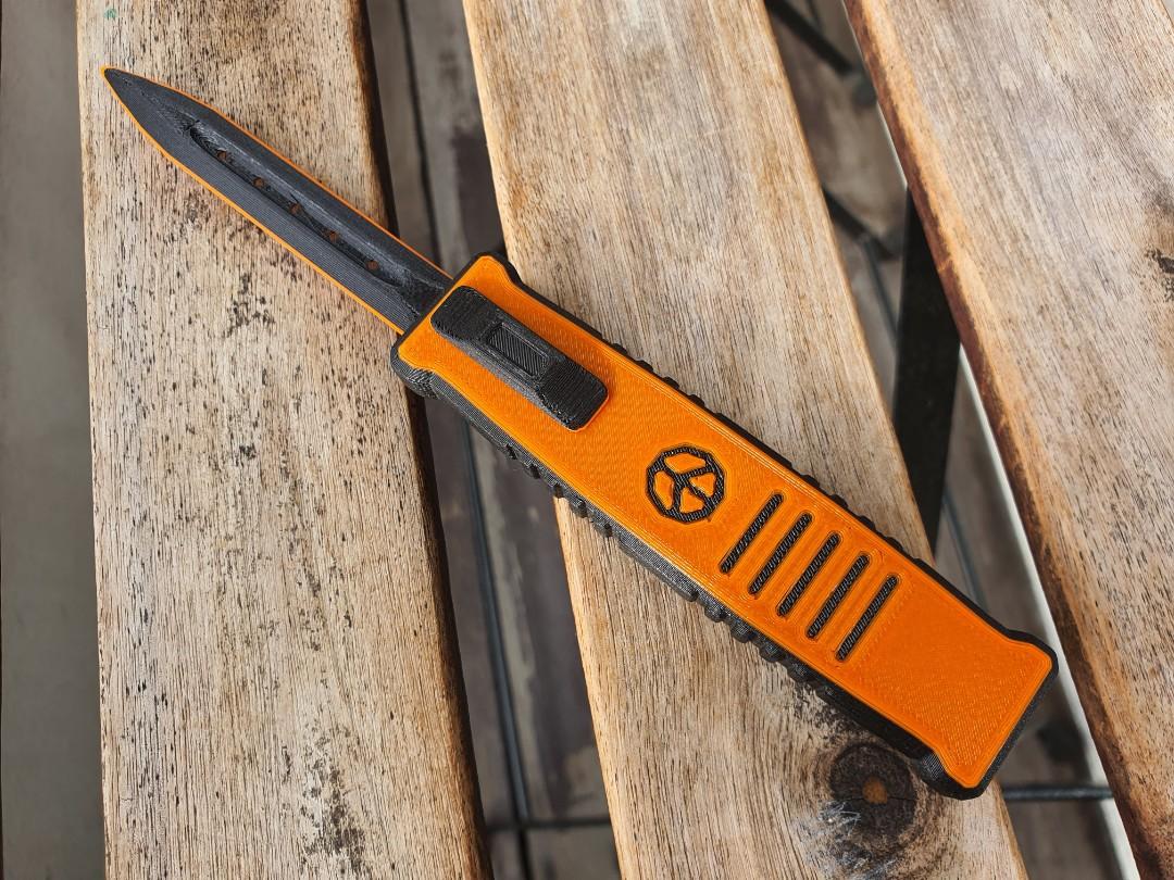 Toy Double Action OTF Tactical Switchblade, Hobbies & Toys, Toys ...