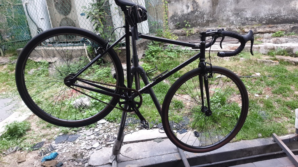 Bombtrack Arise Gravel/Touring/SSCX/Fixie bike, Sports Equipment ...