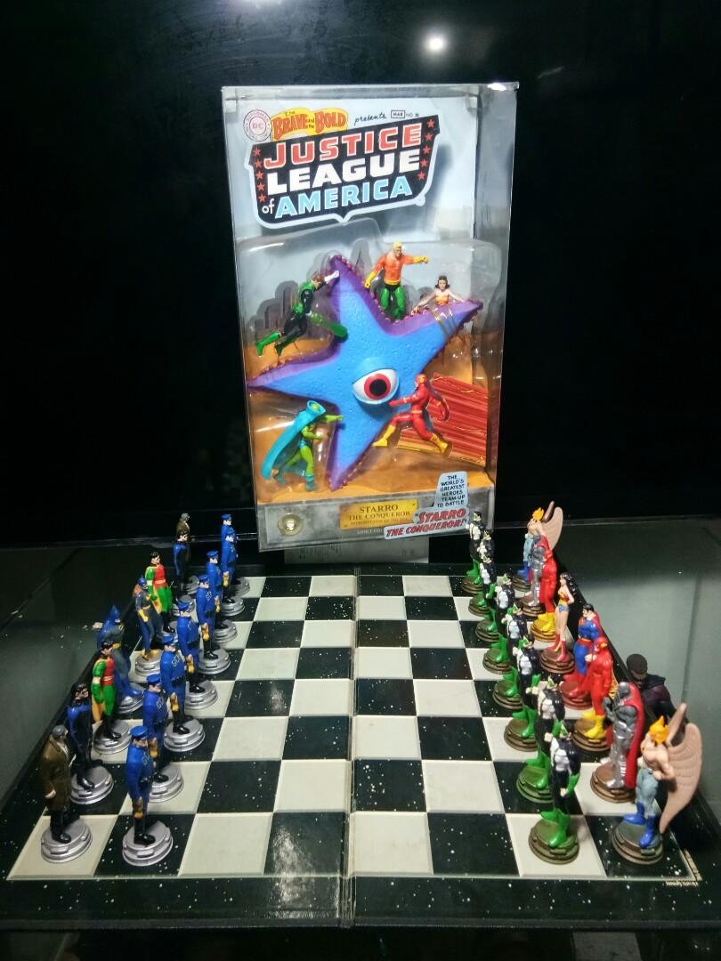 DC Super Heroes Special Collection Chess Set (Year 2000) UnitedLabels ...