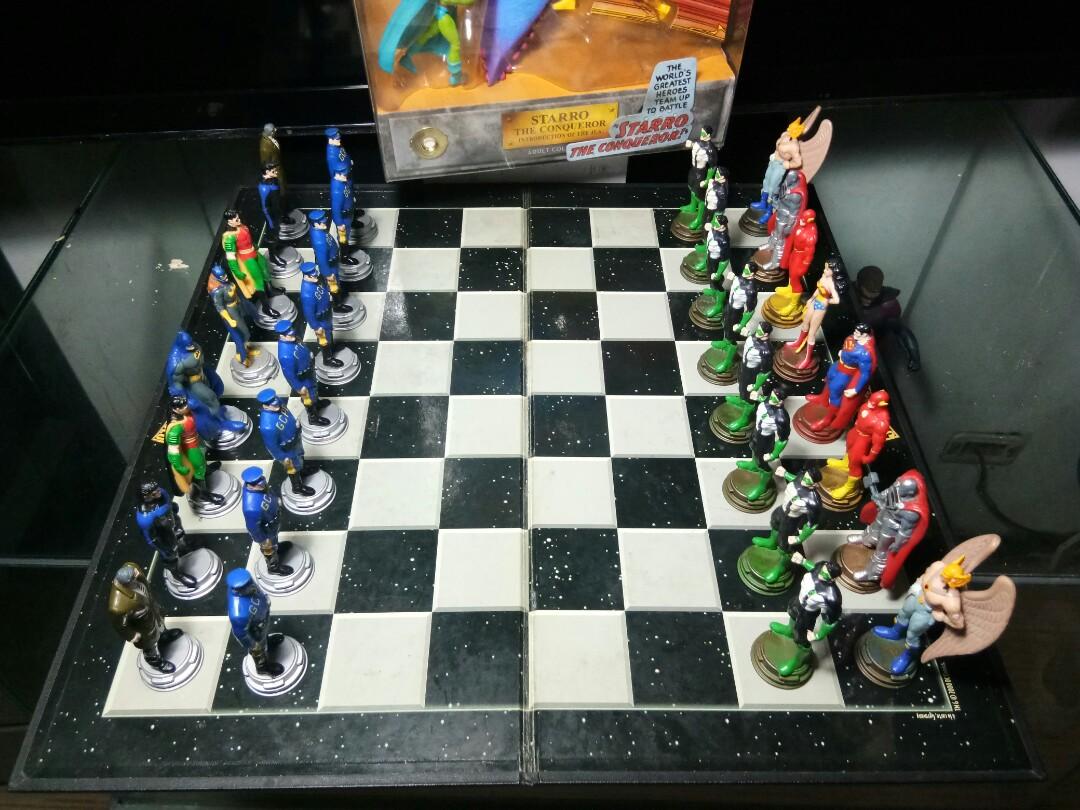 DC Super Heroes Special Collection Chess Set (Year 2000) UnitedLabels ...
