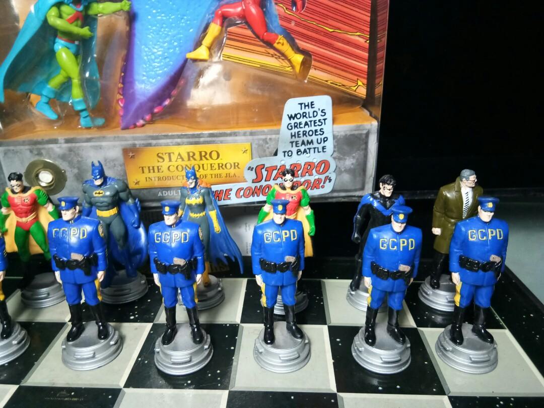 DC Super Heroes Special Collection Chess Set (Year 2000) UnitedLabels ...