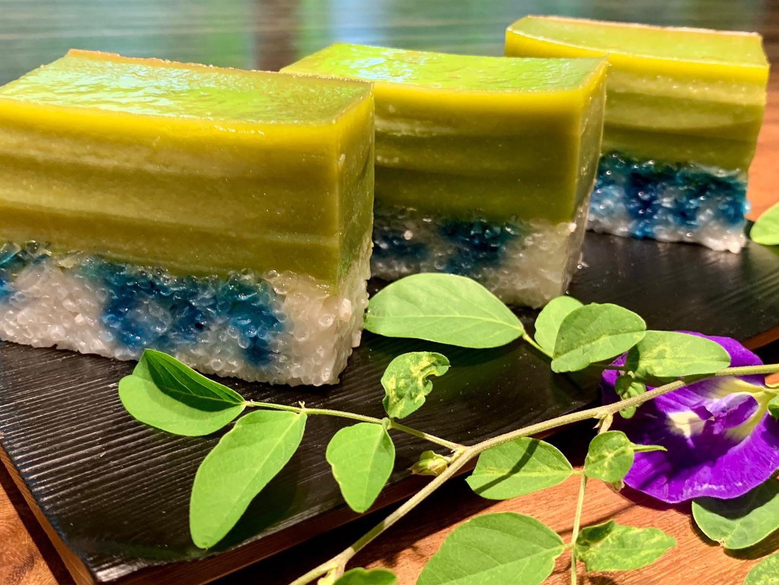 Kueh salat / Serimuka / Kuih Seri Muka, Food & Drinks, Homemade Bakes ...