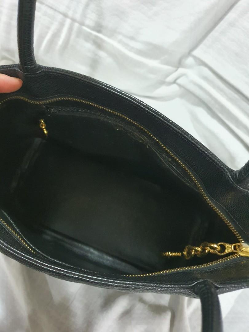 Vintage hand carry Chanel (CAVIAR), Luxury, Bags & Wallets on Carousell