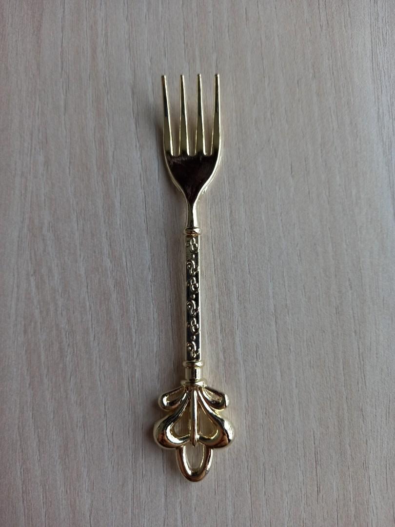NEW Gold Novelty Vintage Teaspoons and Mini Fork, Furniture & Home ...