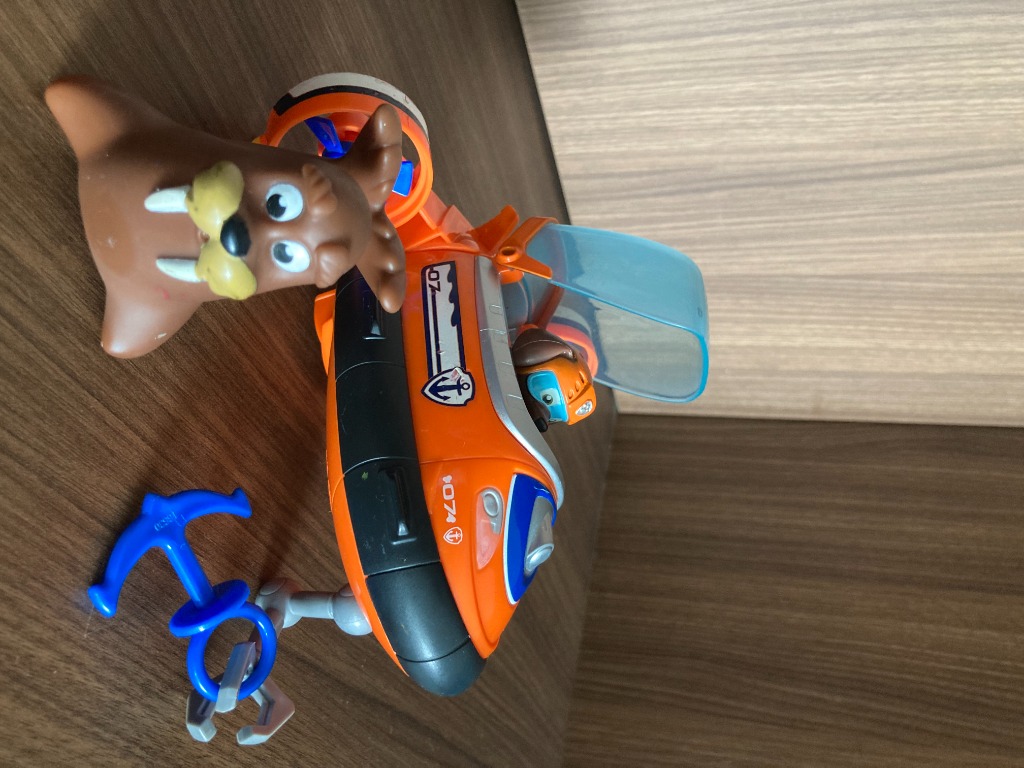 Paw Patrol toy - Zuma, Hobbies & Toys, Toys & Games on Carousell