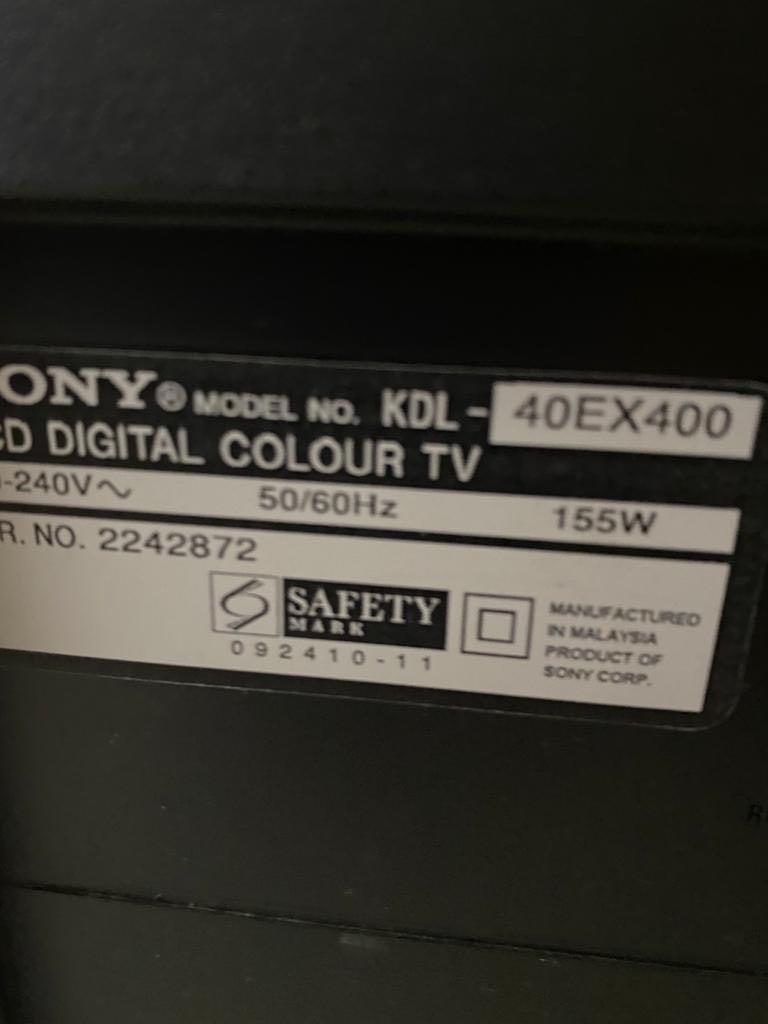 Sony LCD TV model KDL-40EX400, TV & Home Appliances, TV & Entertainment ...