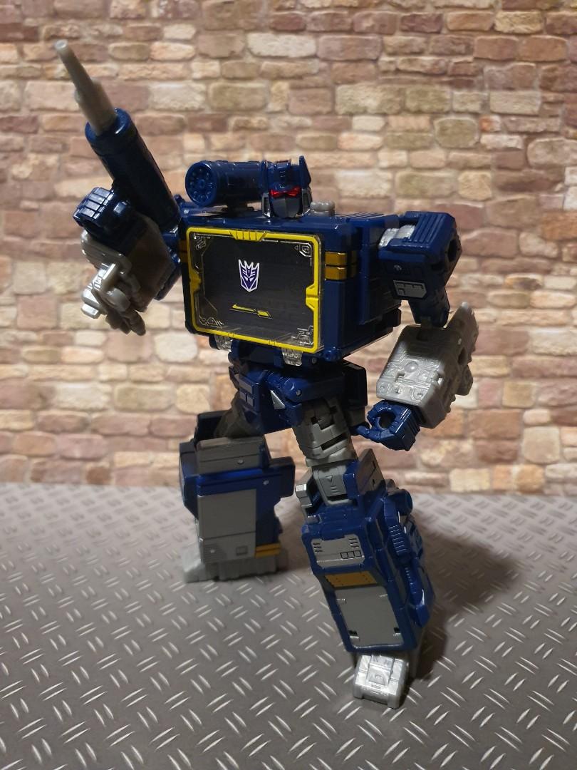 Transformers WFC Netflix Soundwave, Hobbies & Toys, Toys & Games on ...